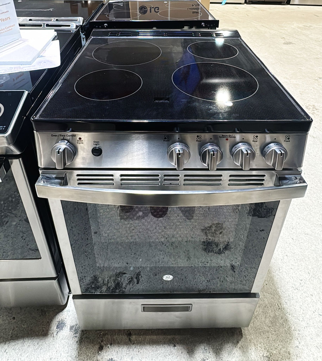 24 INCH ELECTRIC RANGE – Oxbury Appliances